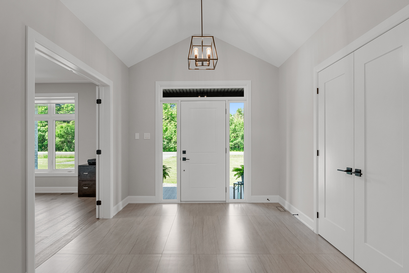Trim & Door Installation – Ottawa Custom Homes | Premier Trim & Door